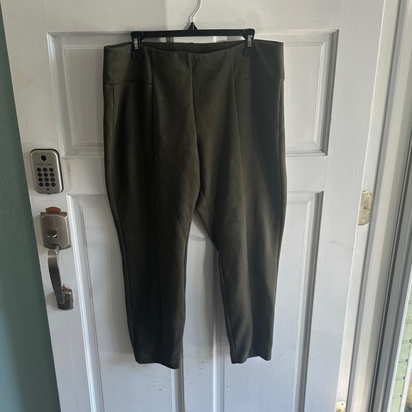 Zac & Rachel | Pants & Jumpsuits | Zac Rachel Olive Ankle Pants | Poshmark